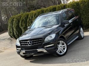 Melns Mercedes-Benz ML 350 2011 Jūrmala, ar dzinēja tilpumu 3.00 L un nobraukumu 0 tūkst. km par 13550 €, foto  vietnē AUTOMOTO.COM.LV