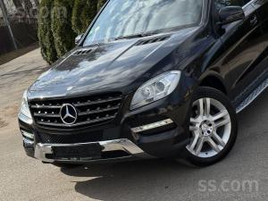 Melns Mercedes-Benz ML 350 2011 Jūrmala, ar dzinēja tilpumu 3.00 L un nobraukumu 0 tūkst. km par 13550 €, foto 4 vietnē AUTOMOTO.COM.LV