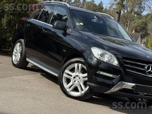 Melns Mercedes-Benz ML 350 2011 Jūrmala, ar dzinēja tilpumu 3.00 L un nobraukumu 0 tūkst. km par 13550 €, foto 7 vietnē AUTOMOTO.COM.LV