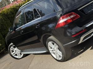 Melns Mercedes-Benz ML 350 2011 Jūrmala, ar dzinēja tilpumu 3.00 L un nobraukumu 0 tūkst. km par 13550 €, foto 17 vietnē AUTOMOTO.COM.LV