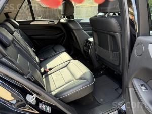 Melns Mercedes-Benz ML 350 2011 Jūrmala, ar dzinēja tilpumu 3.00 L un nobraukumu 0 tūkst. km par 13550 €, foto 22 vietnē AUTOMOTO.COM.LV