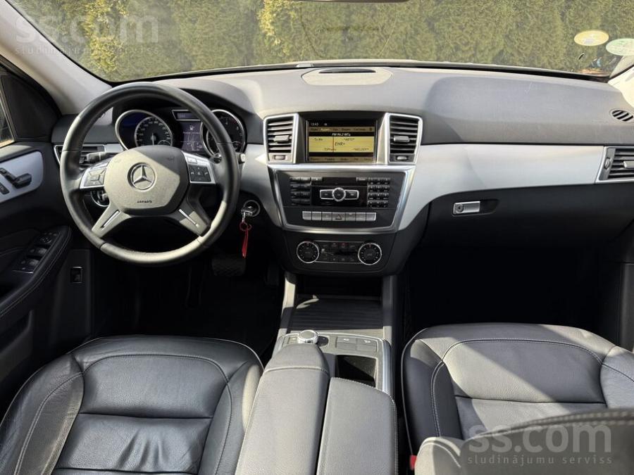 Melns Mercedes-Benz ML 350 2011 Jūrmala, ar dzinēja tilpumu 3.00 L un nobraukumu 0 tūkst. km par 13550 €, foto 23 vietnē AUTOMOTO.COM.LV