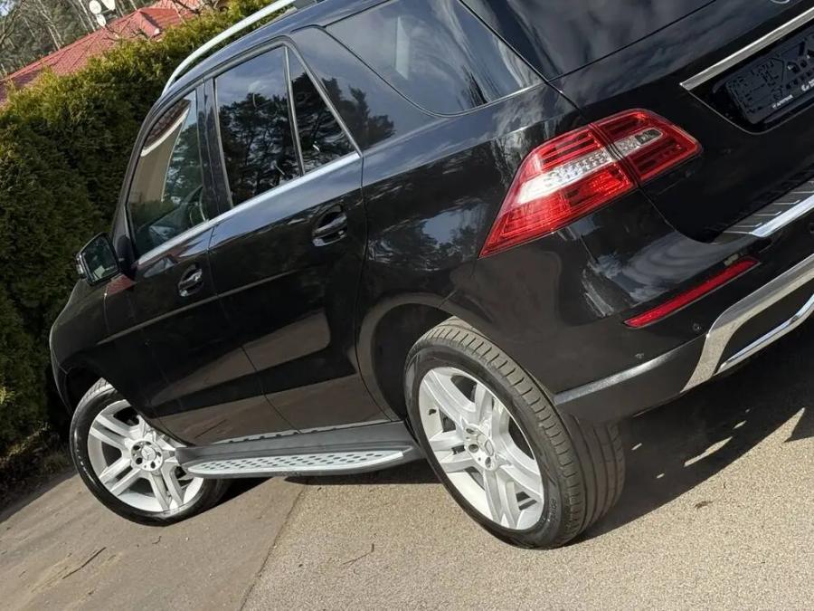 Melns Mercedes-Benz ML 350 2011 Jūrmala, ar dzinēja tilpumu 3.00 L un nobraukumu 235 tūkst. km par 9700 €, foto 17 vietnē AUTOMOTO.COM.LV
