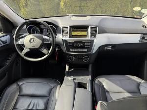 Melns Mercedes-Benz ML 350 2011 Jūrmala, ar dzinēja tilpumu 3.00 L un nobraukumu 235 tūkst. km par 9700 €, foto 23 vietnē AUTOMOTO.COM.LV