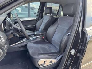 Black Mercedes-Benz ML 350 2011 in Vilnius, with an engine capacity of 3.00 L and mileage of 264 thousand km for 8950 €, photo 6 on AUTOMOTO.COM.LV