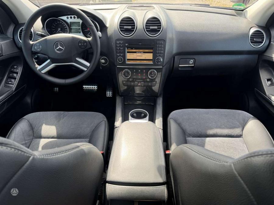 Black Mercedes-Benz ML 350 2011 in Vilnius, with an engine capacity of 3.00 L and mileage of 264 thousand km for 8950 €, photo 10 on AUTOMOTO.COM.LV