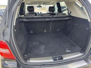 Black Mercedes-Benz ML 350 2011 in Vilnius, with an engine capacity of 3.00 L and mileage of 264 thousand km for 8950 €, photo 14 on AUTOMOTO.COM.LV