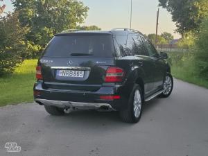 Черный Мерседес МЛ 350 2011 в Каунас, объемом двигателя 3.00 л и пробегом 218 тыс. км за 8499 €, фото 4 на AUTOMOTO.COM.LV