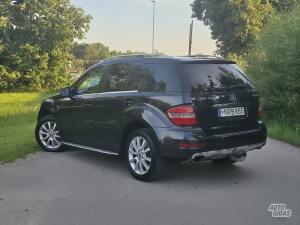 Черный Мерседес МЛ 350 2011 в Каунас, объемом двигателя 3.00 л и пробегом 218 тыс. км за 8499 €, фото 8 на AUTOMOTO.COM.LV