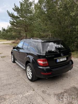 Black Mercedes-Benz ML 350 2011 in Liepaja, with an engine capacity of 3.00 L and mileage of 190 thousand km for 11500 €, photo 9 on AUTOMOTO.COM.LV