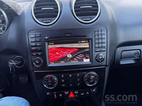 Black Mercedes-Benz ML 350 2011 in Riga, with an engine capacity of 3.50 L and mileage of 226 thousand km for 9000 €, photo 6 on AUTOMOTO.COM.LV