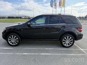 Black Mercedes-Benz ML 350 2011 in Riga, with an engine capacity of 3.00 L and mileage of 310 thousand km for 8200 €, photo 1 on AUTOMOTO.COM.LV