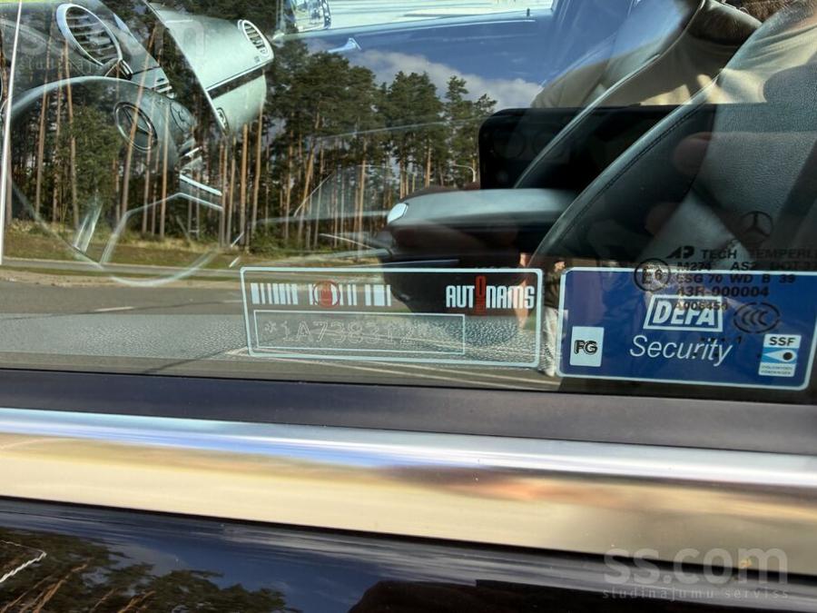 Black Mercedes-Benz ML 350 2011 in Riga, with an engine capacity of 3.00 L and mileage of 310 thousand km for 8200 €, photo 16 on AUTOMOTO.COM.LV