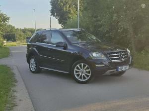 Melns Mercedes-Benz ML 350 2011 Raseiniai, ar dzinēja tilpumu 2.99 L un nobraukumu 218 tūkst. km par 8300 €, foto 4 vietnē AUTOMOTO.COM.LV