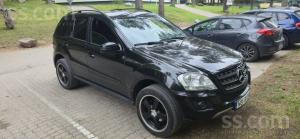 Melns Mercedes-Benz ML 350 2011 Rīga, ar dzinēja tilpumu 3.00 L un nobraukumu 284 tūkst. km par 7700 €, foto  vietnē AUTOMOTO.COM.LV