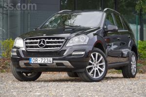 Melns Mercedes-Benz ML 350 2011 Rīga, ar dzinēja tilpumu 3.00 L un nobraukumu 309 tūkst. km par 7790 €, foto  vietnē AUTOMOTO.COM.LV