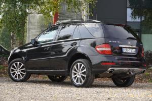 Melns Mercedes-Benz ML 350 2011 Rīga, ar dzinēja tilpumu 3.00 L un nobraukumu 309 tūkst. km par 7790 €, foto 9 vietnē AUTOMOTO.COM.LV