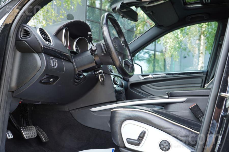 Melns Mercedes-Benz ML 350 2011 Rīga, ar dzinēja tilpumu 3.00 L un nobraukumu 309 tūkst. km par 7790 €, foto 16 vietnē AUTOMOTO.COM.LV