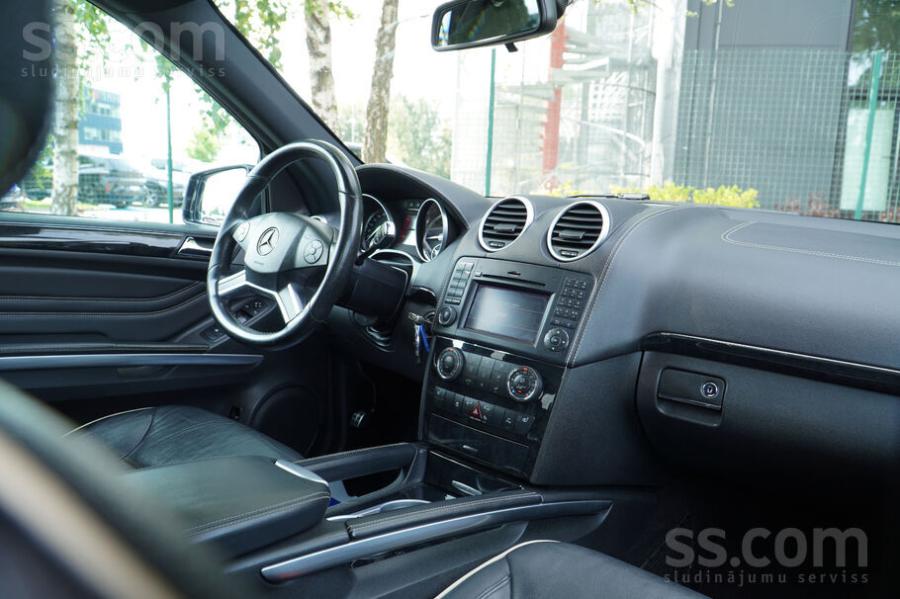 Melns Mercedes-Benz ML 350 2011 Rīga, ar dzinēja tilpumu 3.00 L un nobraukumu 309 tūkst. km par 7790 €, foto 21 vietnē AUTOMOTO.COM.LV