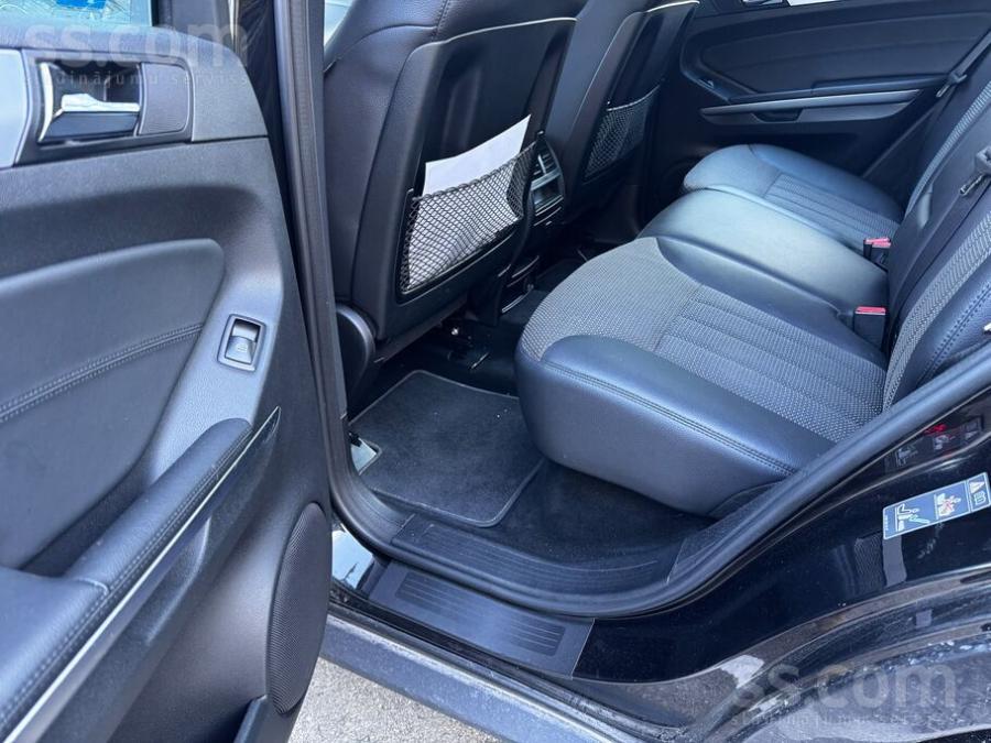 Melns Mercedes-Benz ML 350 2011 Rīga, ar dzinēja tilpumu 3.50 L un nobraukumu 226 tūkst. km par 7800 €, foto 9 vietnē AUTOMOTO.COM.LV