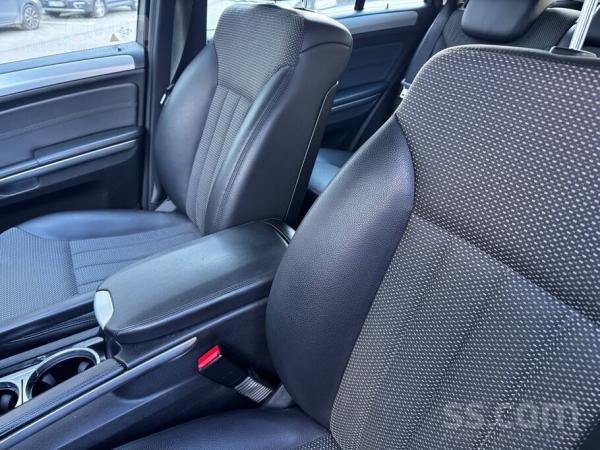 Мерседес МЛ 350 2011 в Рига на AUTOMOTO.COM.LV Черный Мерседес МЛ 350 2011 в Рига, объемом двигателя 3.50 л и пробегом 226 тыс. км за 7800 €, фото 11 на AUTOMOTO.COM.LV