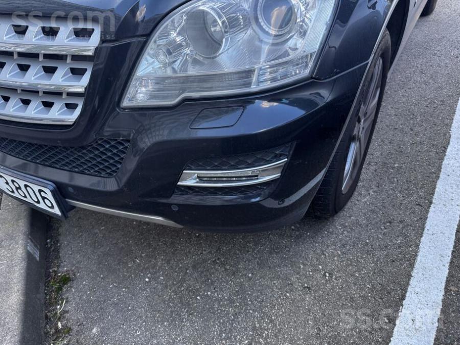 Melns Mercedes-Benz ML 350 2011 Rīga, ar dzinēja tilpumu 3.50 L un nobraukumu 226 tūkst. km par 7800 €, foto 16 vietnē AUTOMOTO.COM.LV