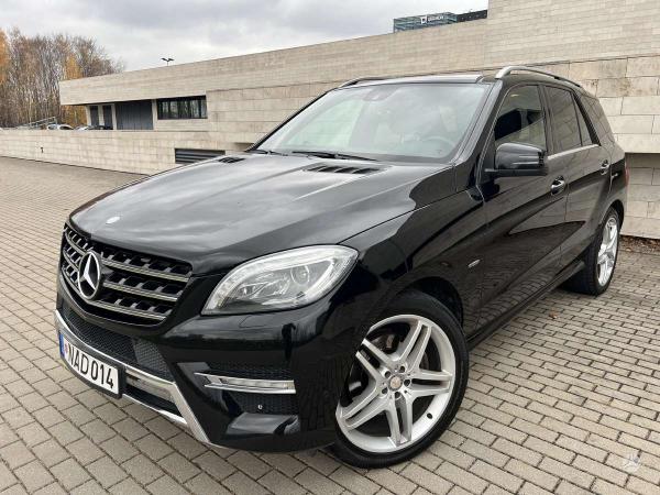 Black Mercedes-Benz ML 350 2012 in Vilnius, with an engine capacity of 3.00 L and mileage of 240 thousand km for 15500 €, photo 1 on AUTOMOTO.COM.LV