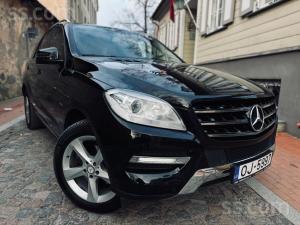 Black Mercedes-Benz ML 350 2012 in Cesis, with an engine capacity of 3.00 L and mileage of 0 thousand km for 14990 €, photo  on AUTOMOTO.COM.LV