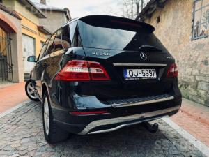 Black Mercedes-Benz ML 350 2012 in Cesis, with an engine capacity of 3.00 L and mileage of 0 thousand km for 14990 €, photo 7 on AUTOMOTO.COM.LV