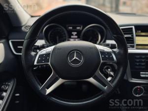 Black Mercedes-Benz ML 350 2012 in Cesis, with an engine capacity of 3.00 L and mileage of 0 thousand km for 14990 €, photo 27 on AUTOMOTO.COM.LV