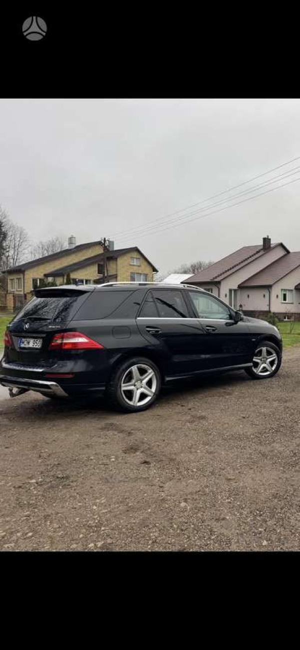 Black Mercedes-Benz ML 350 2012 in Taurage, with an engine capacity of 3.00 L and mileage of 358 thousand km for 12300 €, photo 2 on AUTOMOTO.COM.LV