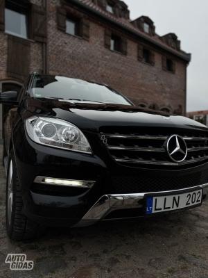 Melns Mercedes-Benz ML 350 2012 Klaipėda, ar dzinēja tilpumu 3.00 L un nobraukumu 260 tūkst. km par 12800 €, foto 6 vietnē AUTOMOTO.COM.LV