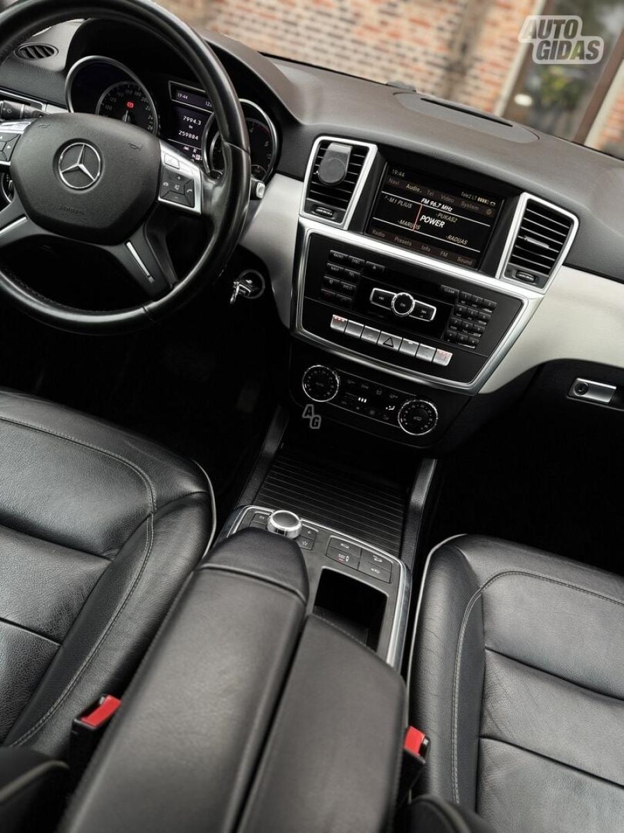 Melns Mercedes-Benz ML 350 2012 Klaipėda, ar dzinēja tilpumu 3.00 L un nobraukumu 260 tūkst. km par 12800 €, foto 8 vietnē AUTOMOTO.COM.LV