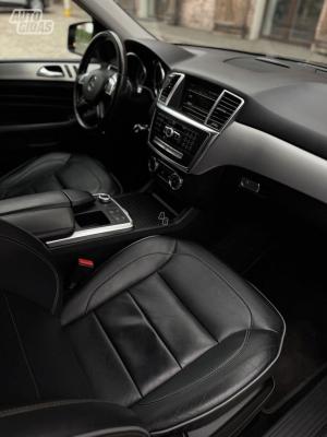 Melns Mercedes-Benz ML 350 2012 Klaipėda, ar dzinēja tilpumu 3.00 L un nobraukumu 260 tūkst. km par 12800 €, foto 9 vietnē AUTOMOTO.COM.LV