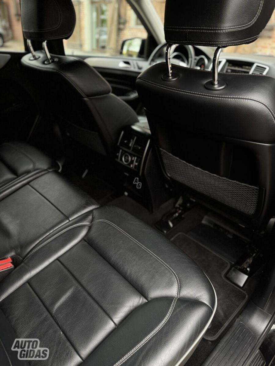 Melns Mercedes-Benz ML 350 2012 Klaipėda, ar dzinēja tilpumu 3.00 L un nobraukumu 260 tūkst. km par 12800 €, foto 11 vietnē AUTOMOTO.COM.LV