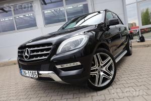 Melns Mercedes-Benz ML 350 2012 Rīga, ar dzinēja tilpumu 3.00 L un nobraukumu 0 tūkst. km par 12995 €, foto 3 vietnē AUTOMOTO.COM.LV