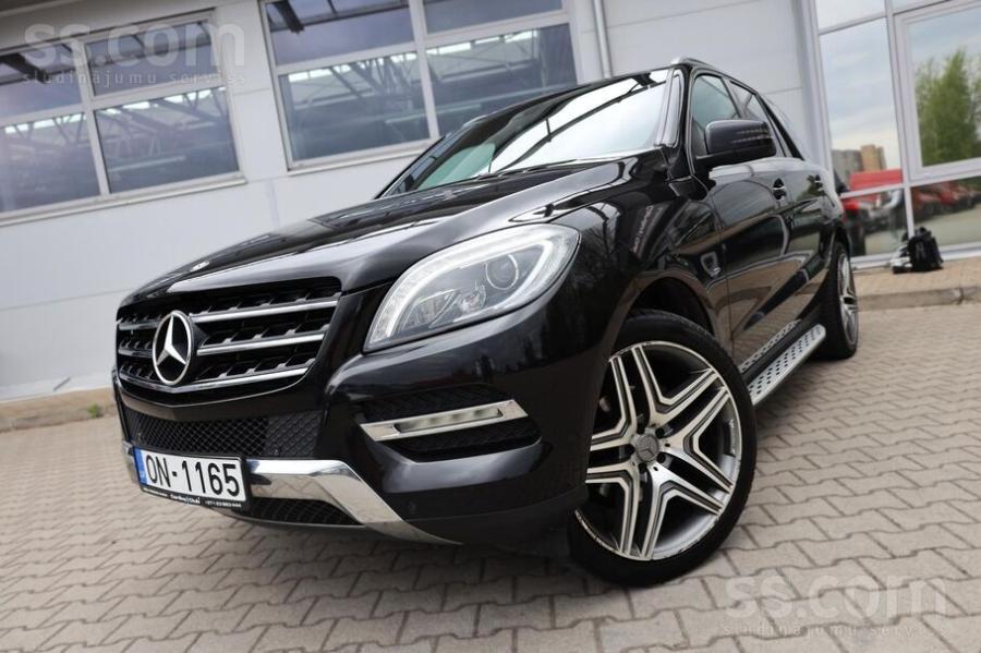 Melns Mercedes-Benz ML 350 2012 Rīga, ar dzinēja tilpumu 3.00 L un nobraukumu 0 tūkst. km par 12995 €, foto 3 vietnē AUTOMOTO.COM.LV