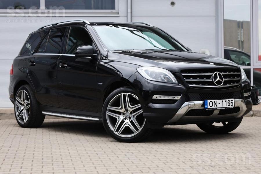 Melns Mercedes-Benz ML 350 2012 Rīga, ar dzinēja tilpumu 3.00 L un nobraukumu 0 tūkst. km par 12995 €, foto 4 vietnē AUTOMOTO.COM.LV