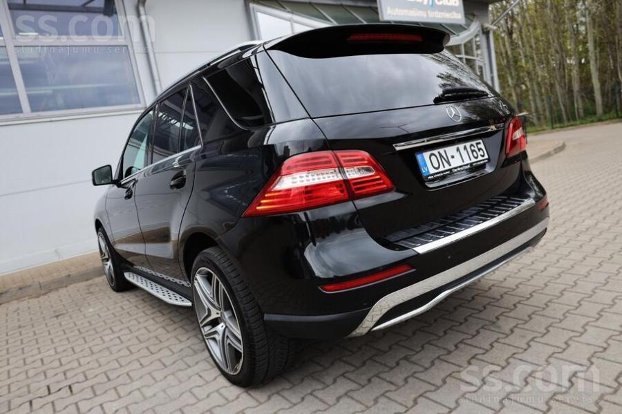 Melns Mercedes-Benz ML 350 2012 Rīga, ar dzinēja tilpumu 3.00 L un nobraukumu 0 tūkst. km par 12995 €, foto 6 vietnē AUTOMOTO.COM.LV