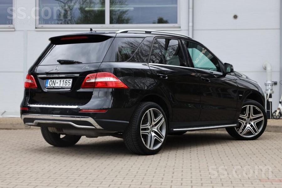 Melns Mercedes-Benz ML 350 2012 Rīga, ar dzinēja tilpumu 3.00 L un nobraukumu 0 tūkst. km par 12995 €, foto 7 vietnē AUTOMOTO.COM.LV