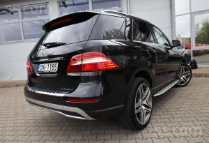 Melns Mercedes-Benz ML 350 2012 Rīga, ar dzinēja tilpumu 3.00 L un nobraukumu 0 tūkst. km par 12995 €, foto 8 vietnē AUTOMOTO.COM.LV