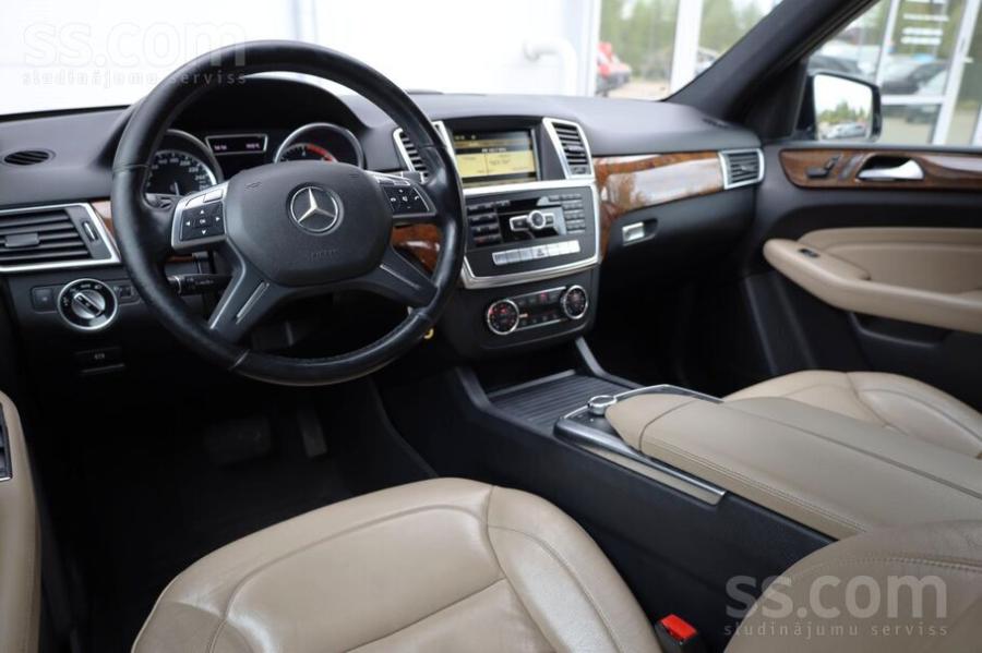 Melns Mercedes-Benz ML 350 2012 Rīga, ar dzinēja tilpumu 3.00 L un nobraukumu 0 tūkst. km par 12995 €, foto 12 vietnē AUTOMOTO.COM.LV