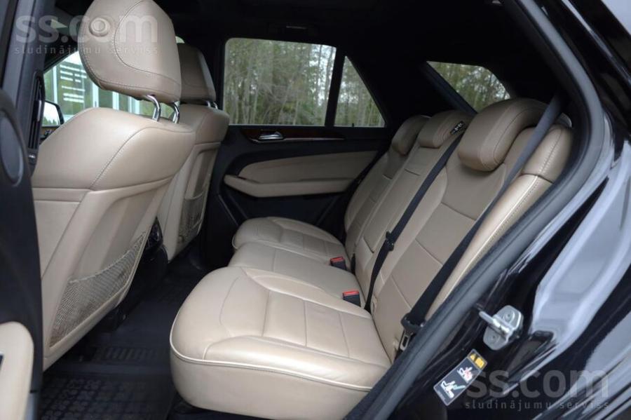 Melns Mercedes-Benz ML 350 2012 Rīga, ar dzinēja tilpumu 3.00 L un nobraukumu 0 tūkst. km par 12995 €, foto 17 vietnē AUTOMOTO.COM.LV