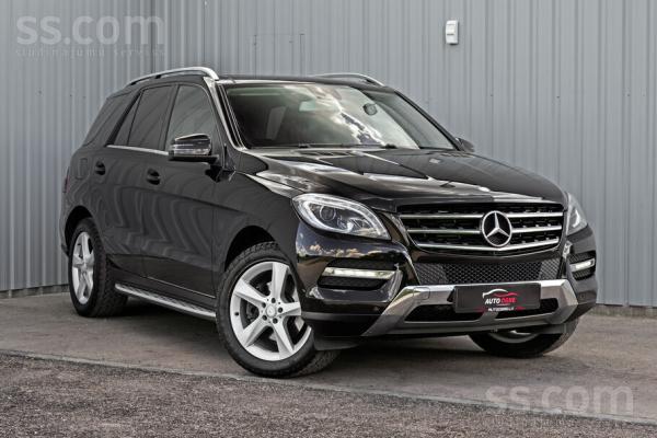 Melns Mercedes-Benz ML 350 2012 Ogre, ar dzinēja tilpumu 3.00 L un nobraukumu 198 tūkst. km par 16900 €, foto 2 vietnē AUTOMOTO.COM.LV