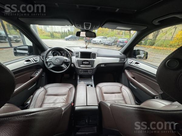 Melns Mercedes-Benz ML 350 2012 Rīga, ar dzinēja tilpumu 3.00 L un nobraukumu 341 tūkst. km par 13500 €, foto 2 vietnē AUTOMOTO.COM.LV