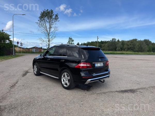 Melns Mercedes-Benz ML 350 2012 Rīga, ar dzinēja tilpumu 3.00 L un nobraukumu 341 tūkst. km par 13500 €, foto 8 vietnē AUTOMOTO.COM.LV