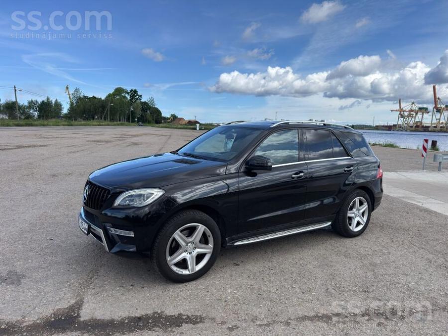Melns Mercedes-Benz ML 350 2012 Rīga, ar dzinēja tilpumu 3.00 L un nobraukumu 341 tūkst. km par 13500 €, foto 12 vietnē AUTOMOTO.COM.LV