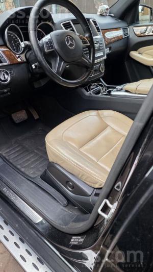 Melns Mercedes-Benz ML 350 2012 Jūrmala, ar dzinēja tilpumu 3.00 L un nobraukumu 325 tūkst. km par 15500 €, foto 7 vietnē AUTOMOTO.COM.LV