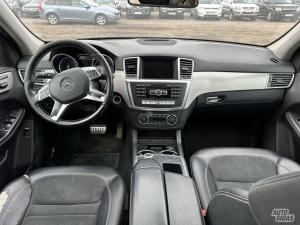 Melns Mercedes-Benz ML 350 2012 Giraitė, ar dzinēja tilpumu 3.00 L un nobraukumu 221 tūkst. km par 7800 €, foto 10 vietnē AUTOMOTO.COM.LV