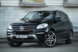 Black Mercedes-Benz ML 350 2012 in Riga, with an engine capacity of 3.50 L and mileage of 229 thousand km for 21990 €, photo  on AUTOMOTO.COM.LV